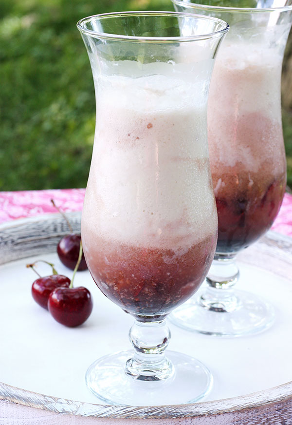 Top 10 Champagne Cocktails for New Year's Eve